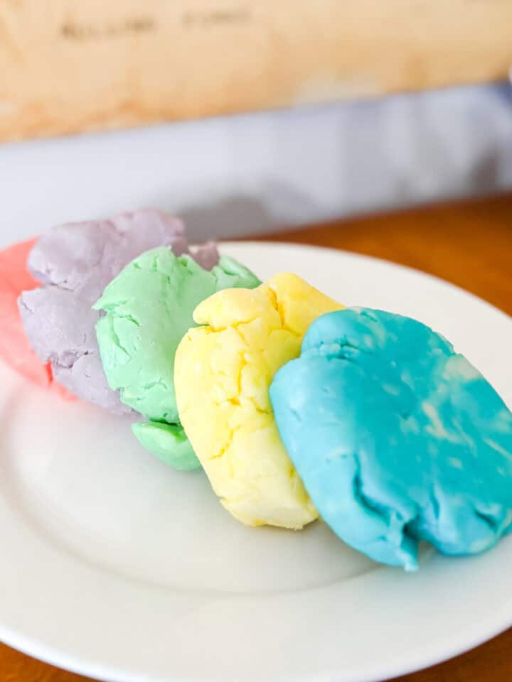 Quick and Easy Homemade Playdough - Simple DIY Recipe - Porch on the ...